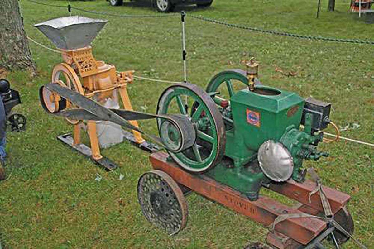 Sold on Stover Engines - Farm Collector